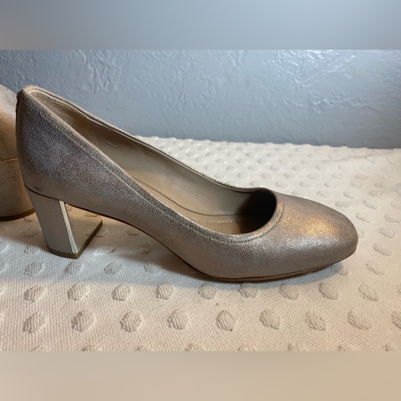 Donald J. Pliner | Shoes | Dinald Pilner Parris Metallic Block Heel ...